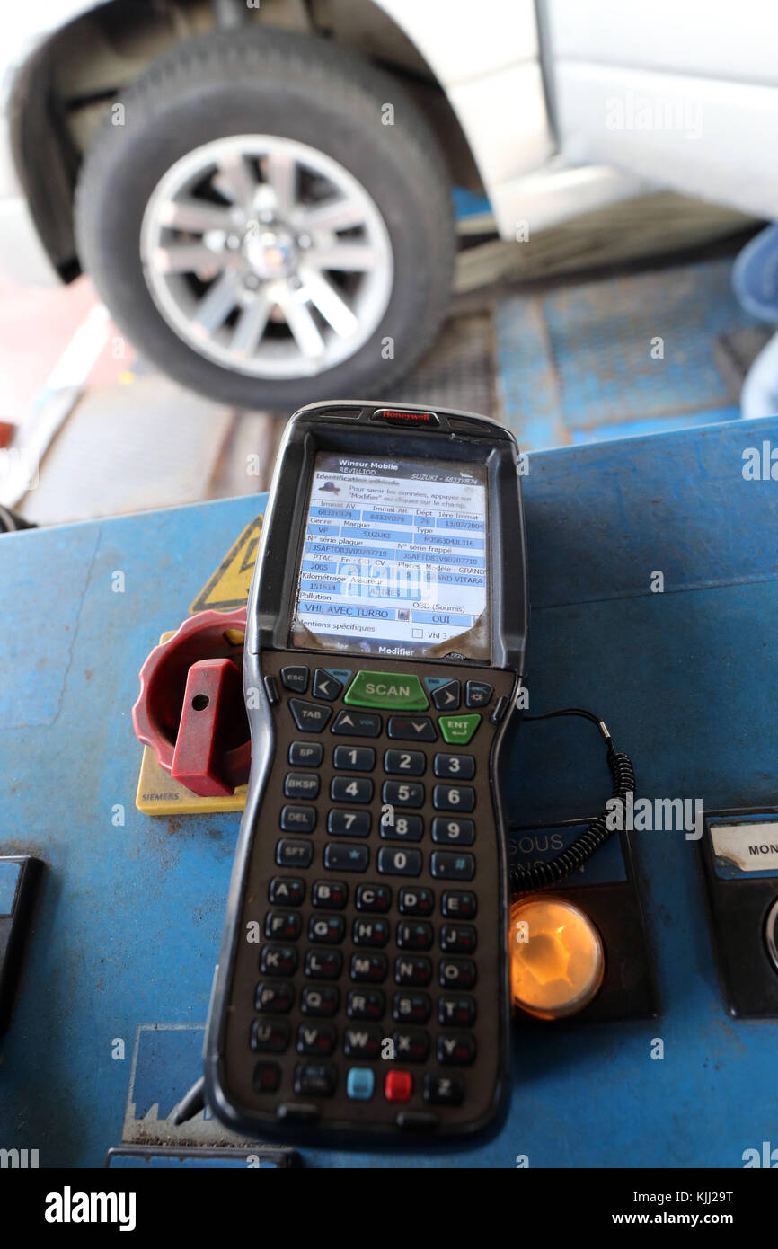 Vehicle test (compulsory technical check). France Stock Photo - Alamy