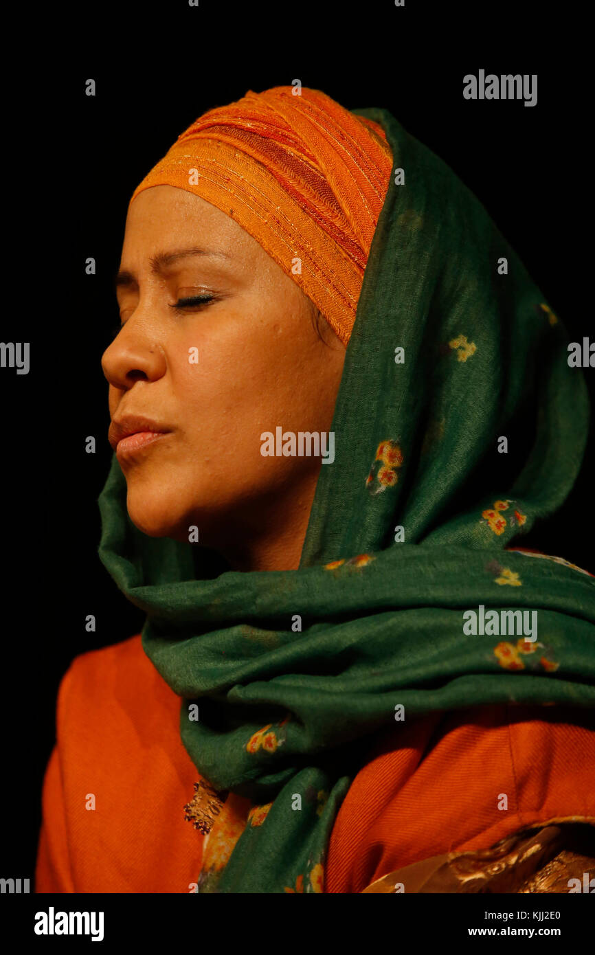 Priere muslim hi-res stock photography and images - Alamy