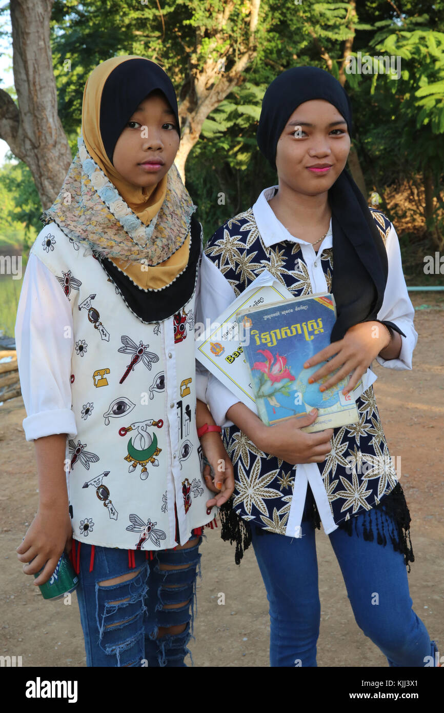 Muslim cambodia hi-res stock photography and images - Alamy