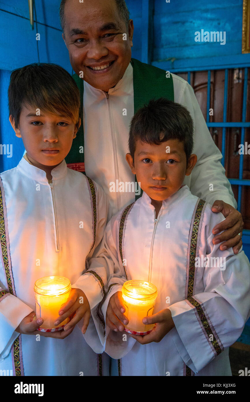 Catholic priest altar boy hi-res stock photography and images - Alamy