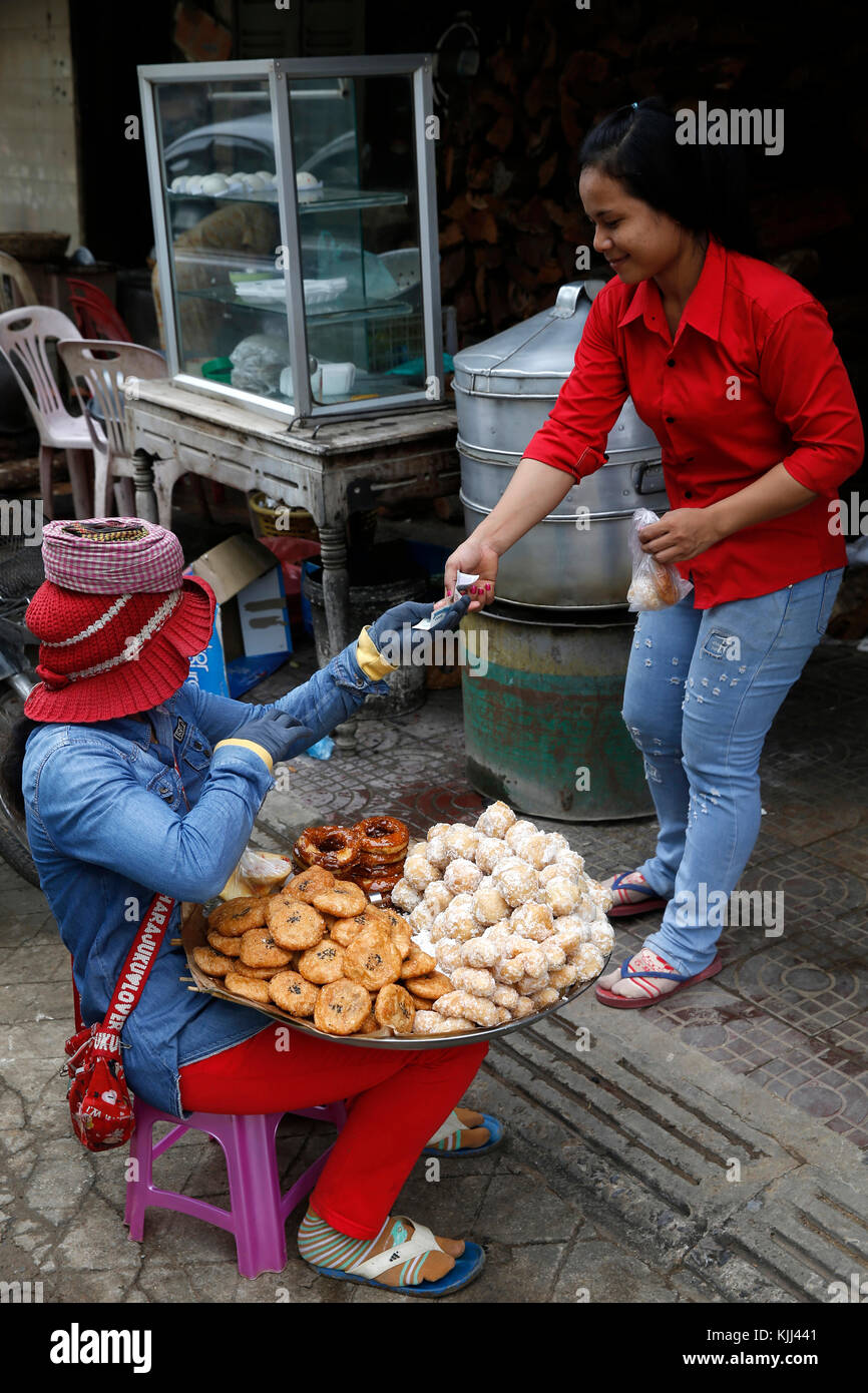 Ambulant vendor hi-res stock photography and images - Alamy