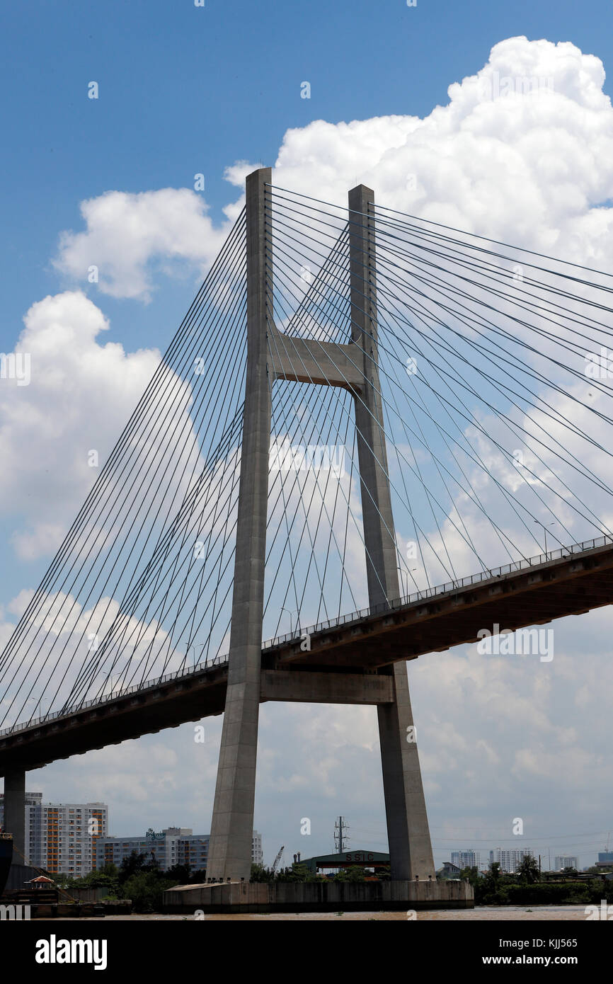 Cable stayed hi-res stock photography and images - Alamy
