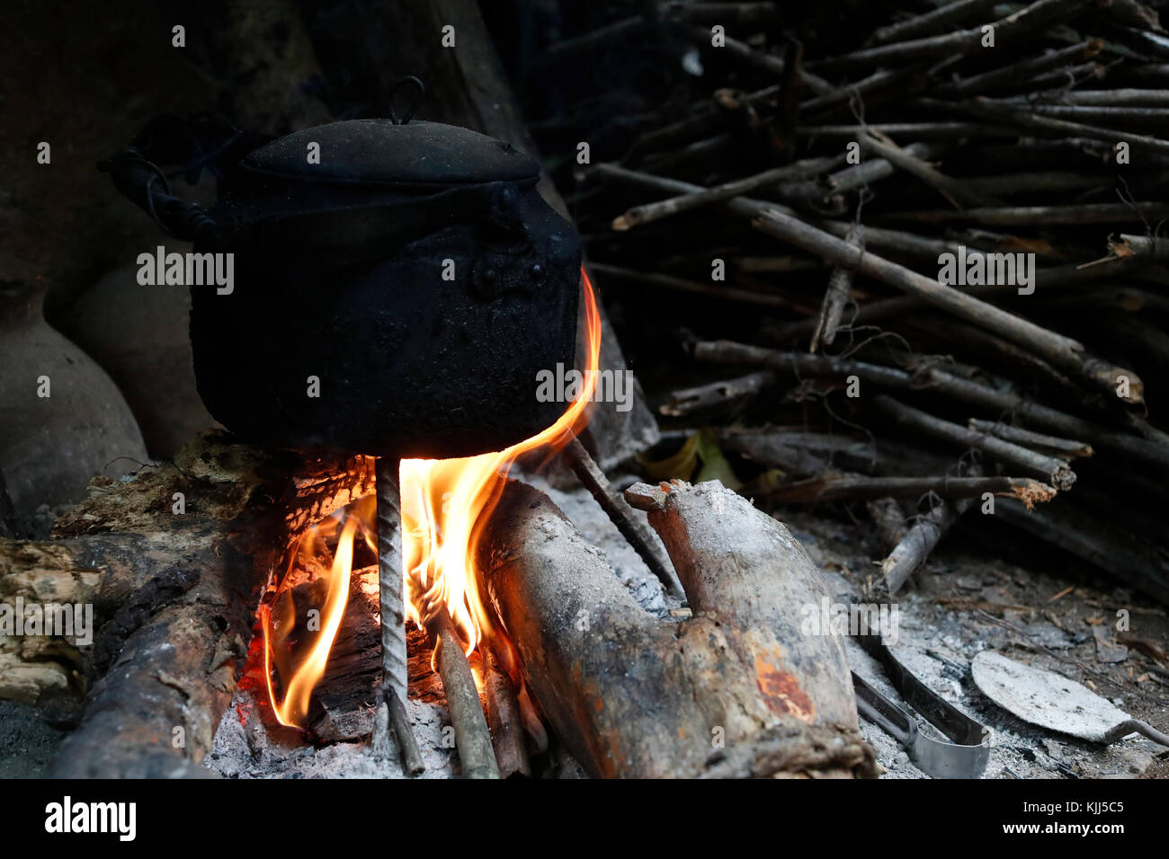 Cauldron on fire. Kon Tum. Vietnam Stock Photo - Alamy