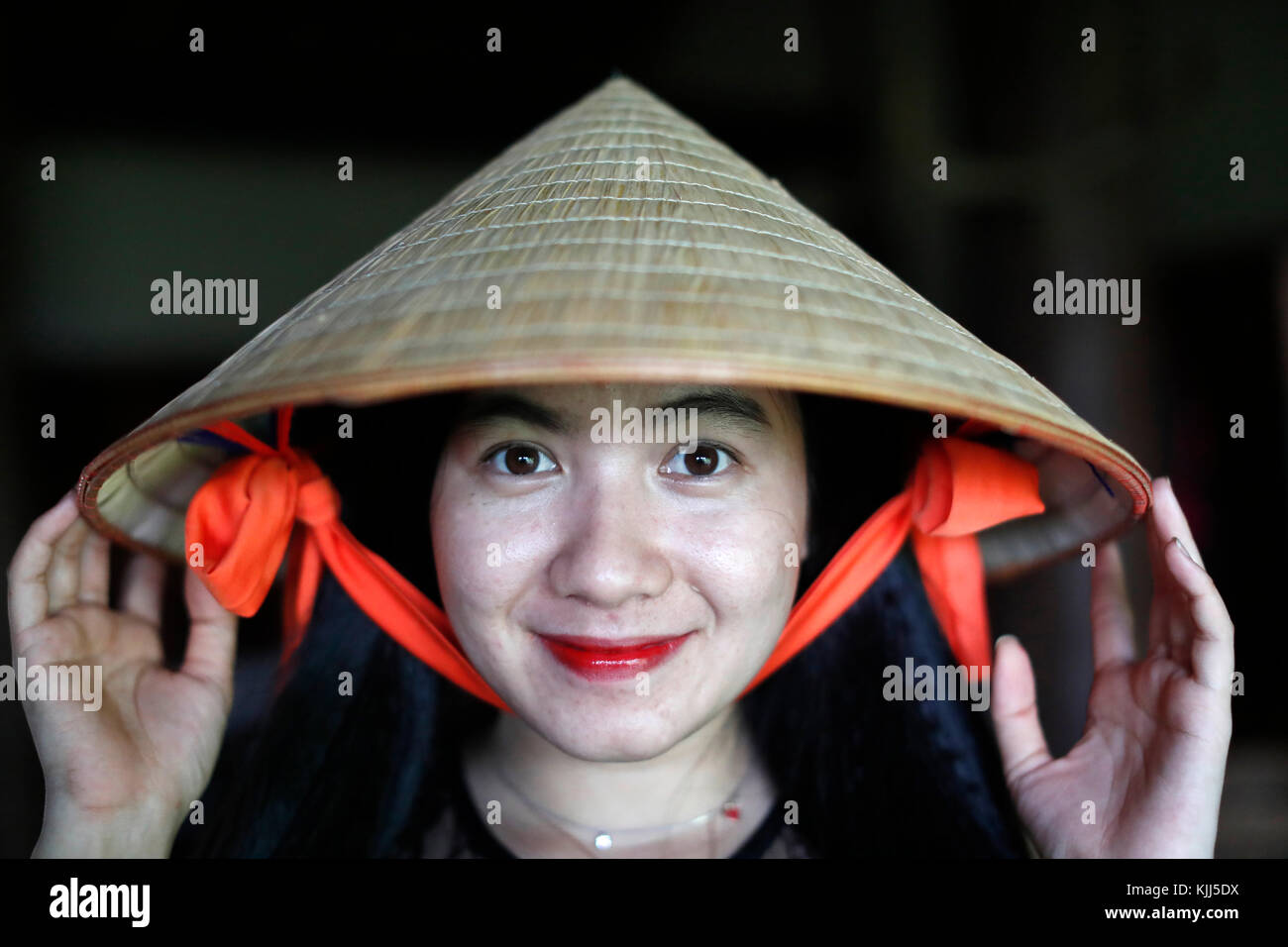 Kon tum village hi-res stock photography and images - Alamy