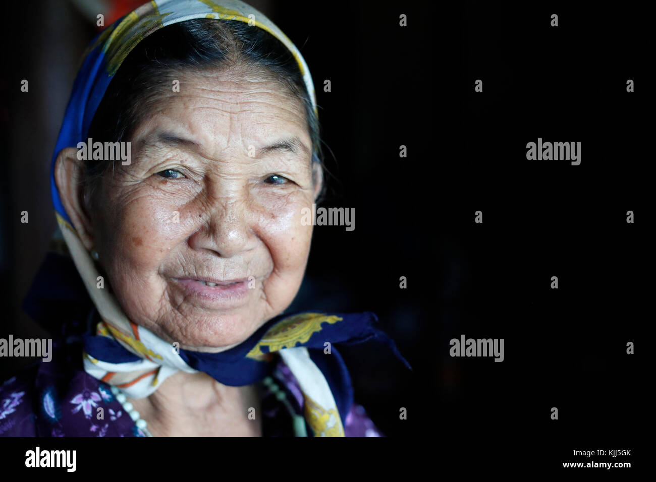 Woman na hi-res stock photography and images - Alamy