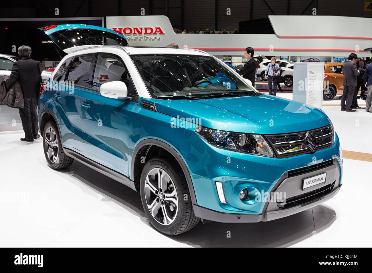 Suzuki Vitara Suv High Resolution Stock Photography and Images - Alamy