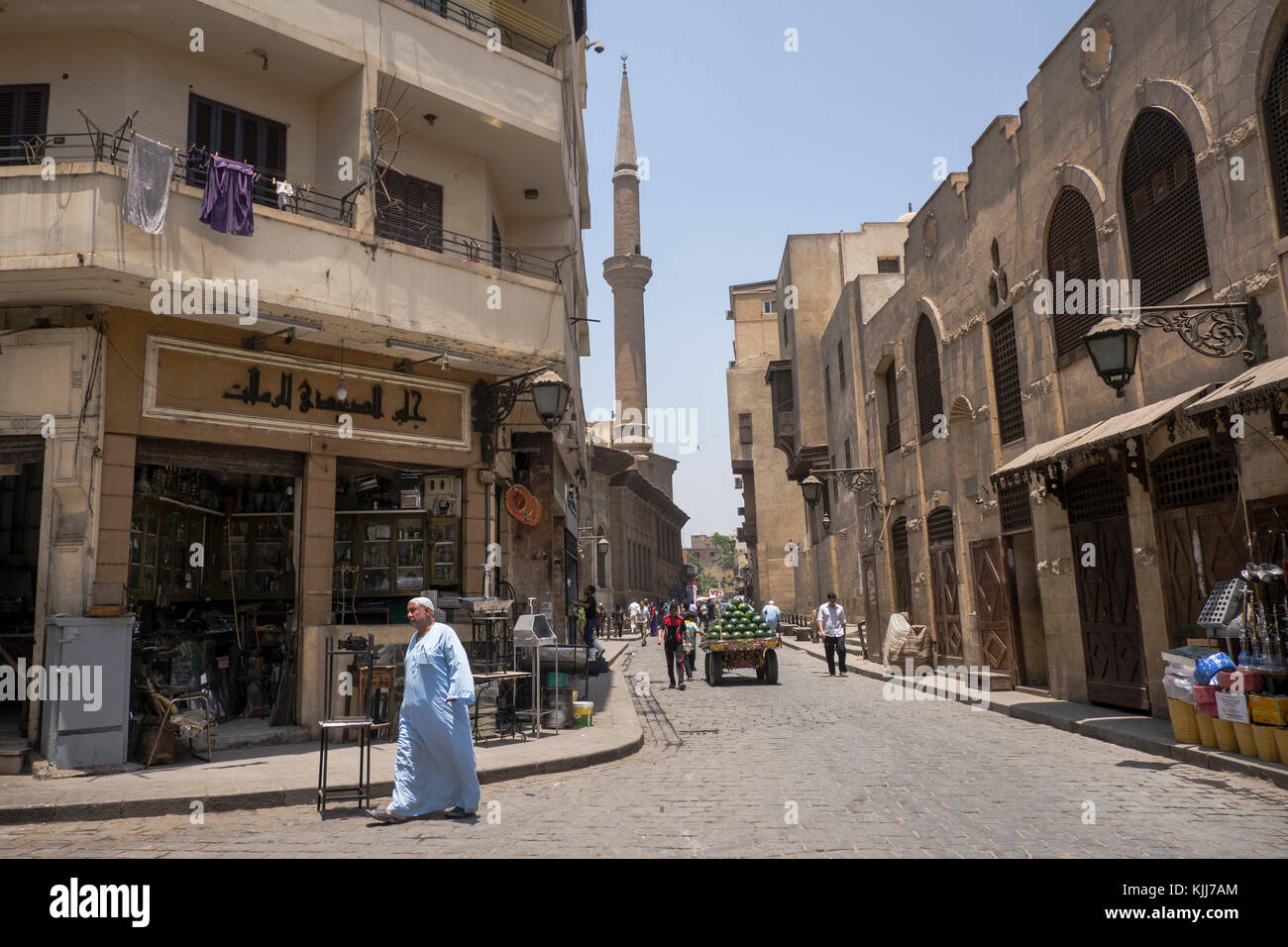 Cairo street scene traditional dress hi-res stock photography and ...