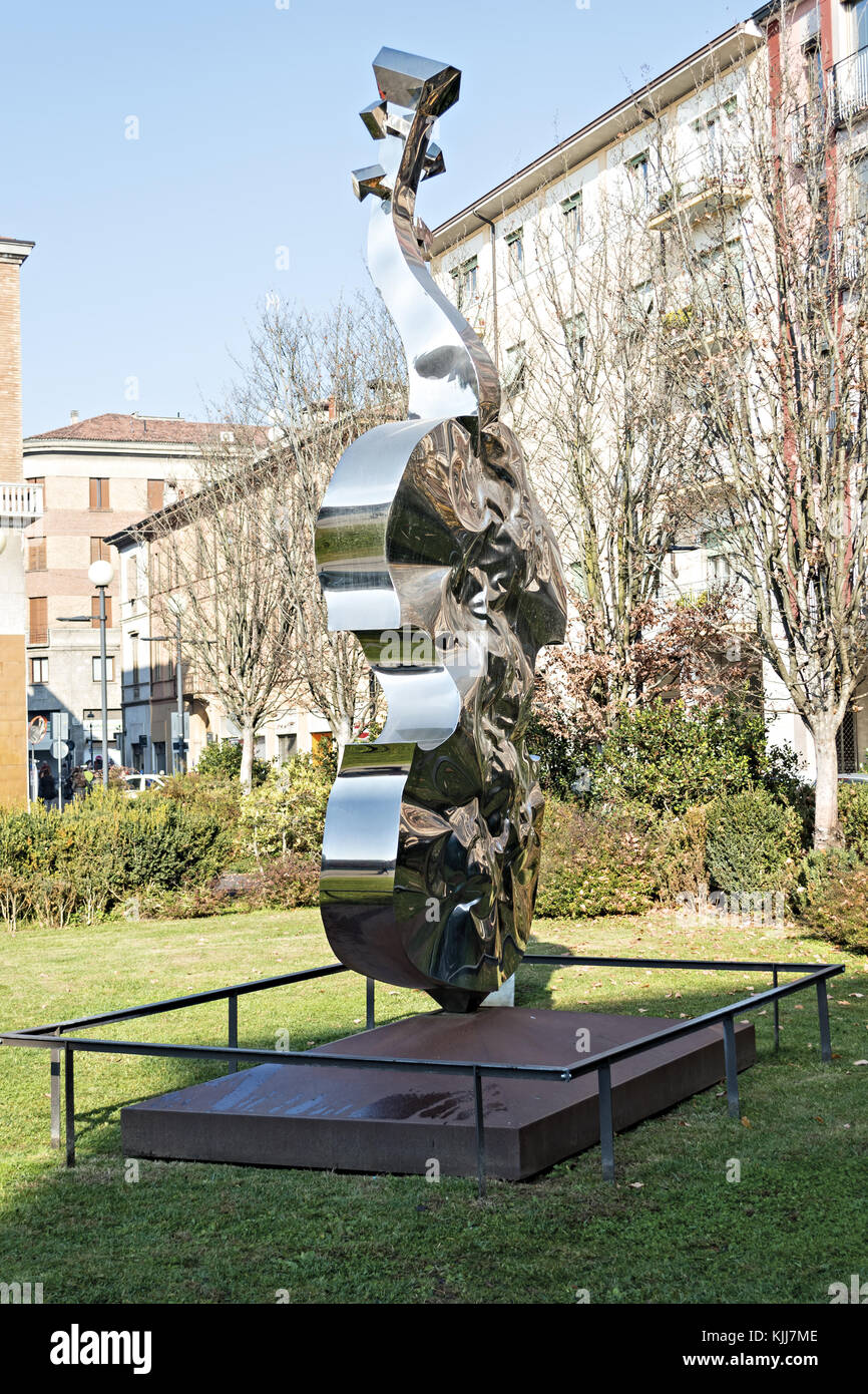 Violin making museum hi-res stock photography and images - Alamy