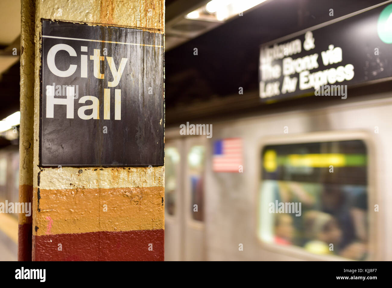 New York, USA - May 30, 2015: Brooklyn Bridge City Hall Subway Station ...