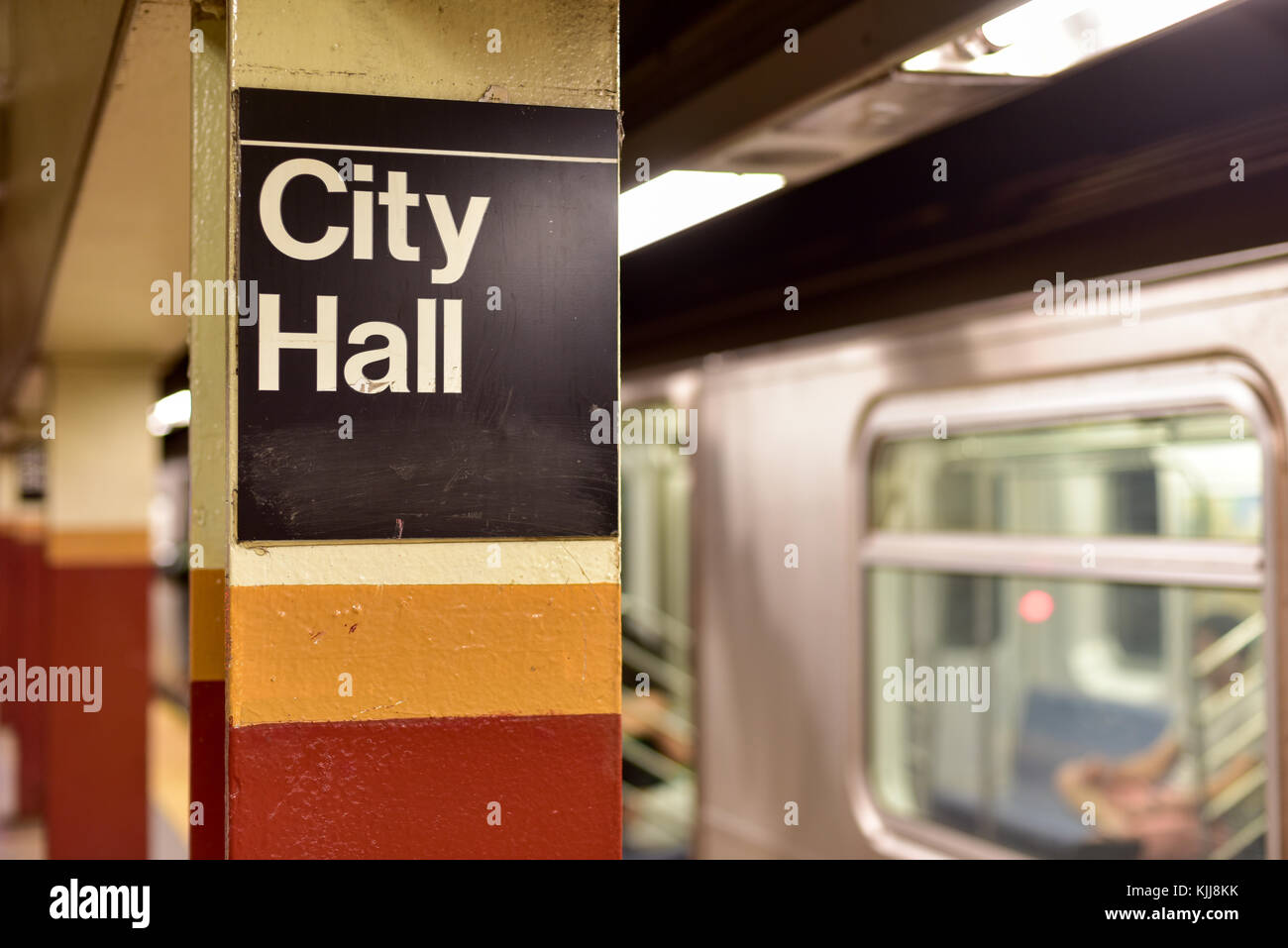 New York, USA - May 30, 2015: Brooklyn Bridge City Hall Subway Station ...