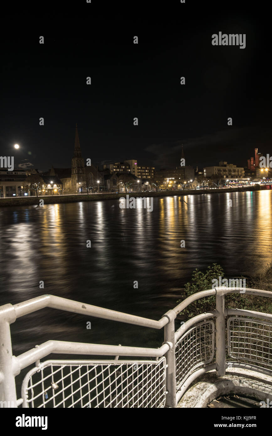 Night view of inverness castle hi-res stock photography and images - Alamy