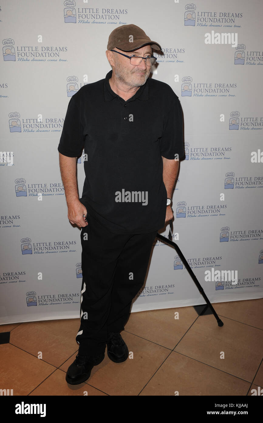 HOLLYWOOD FL - JUNE 11: Phil Collins, Nicholas Collins, Orianne Collins ...