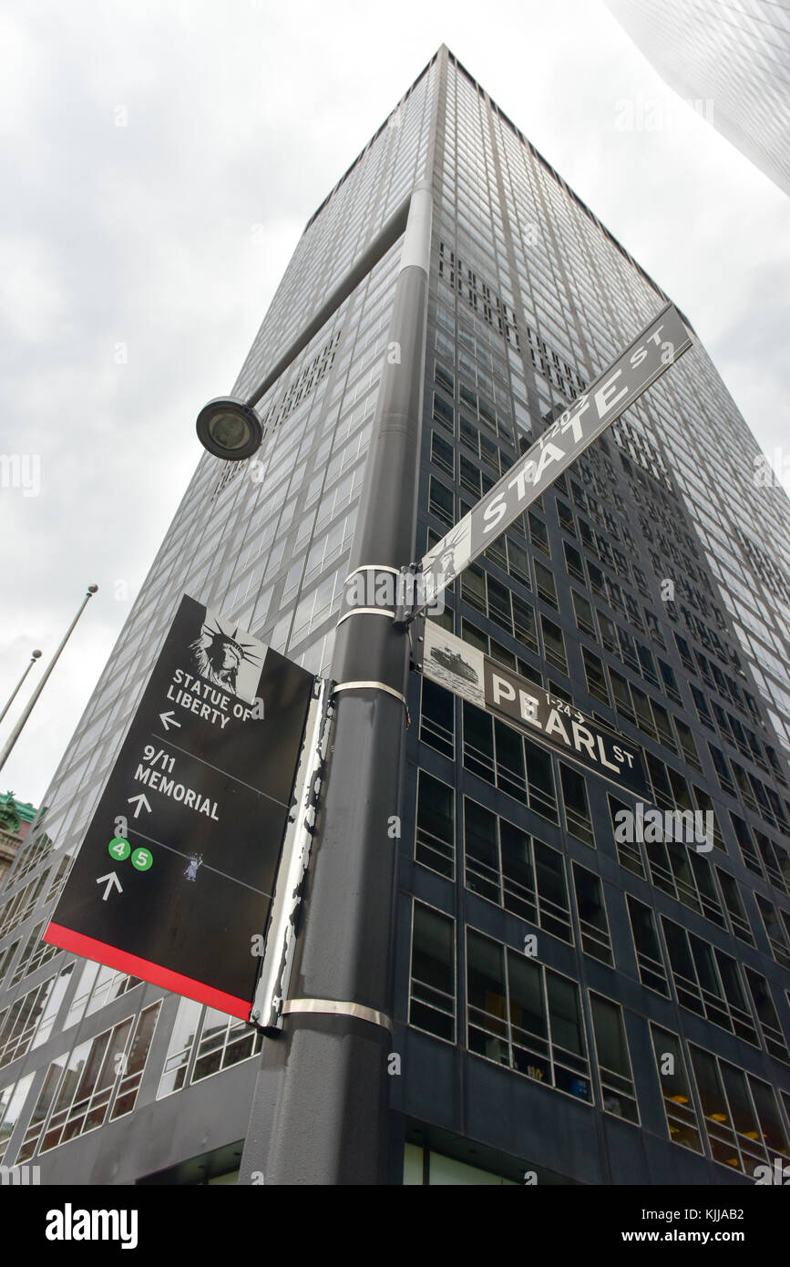 Street signs in lower Manhattan, New York Stock Photo - Alamy