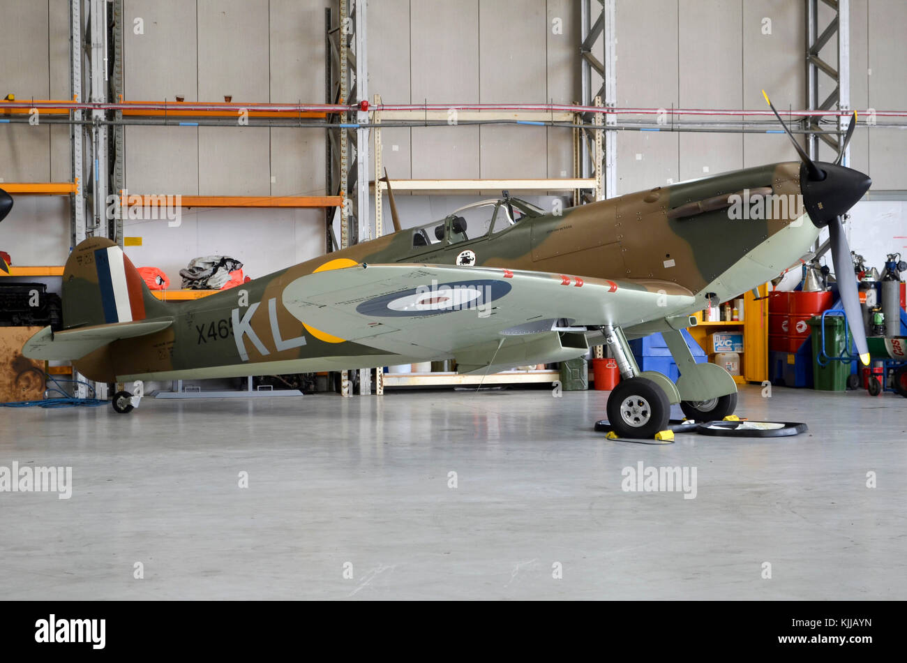 Spitfire Mk.1 plane, RAF markings, Duxford, UK Stock Photo - Alamy