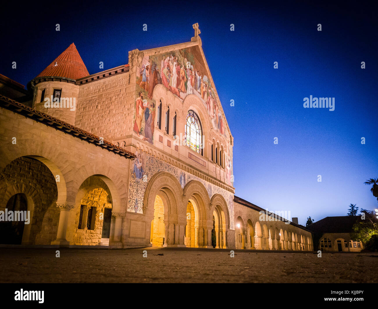 Memorial Church during the night at Stanford campus Stock Photo - Alamy