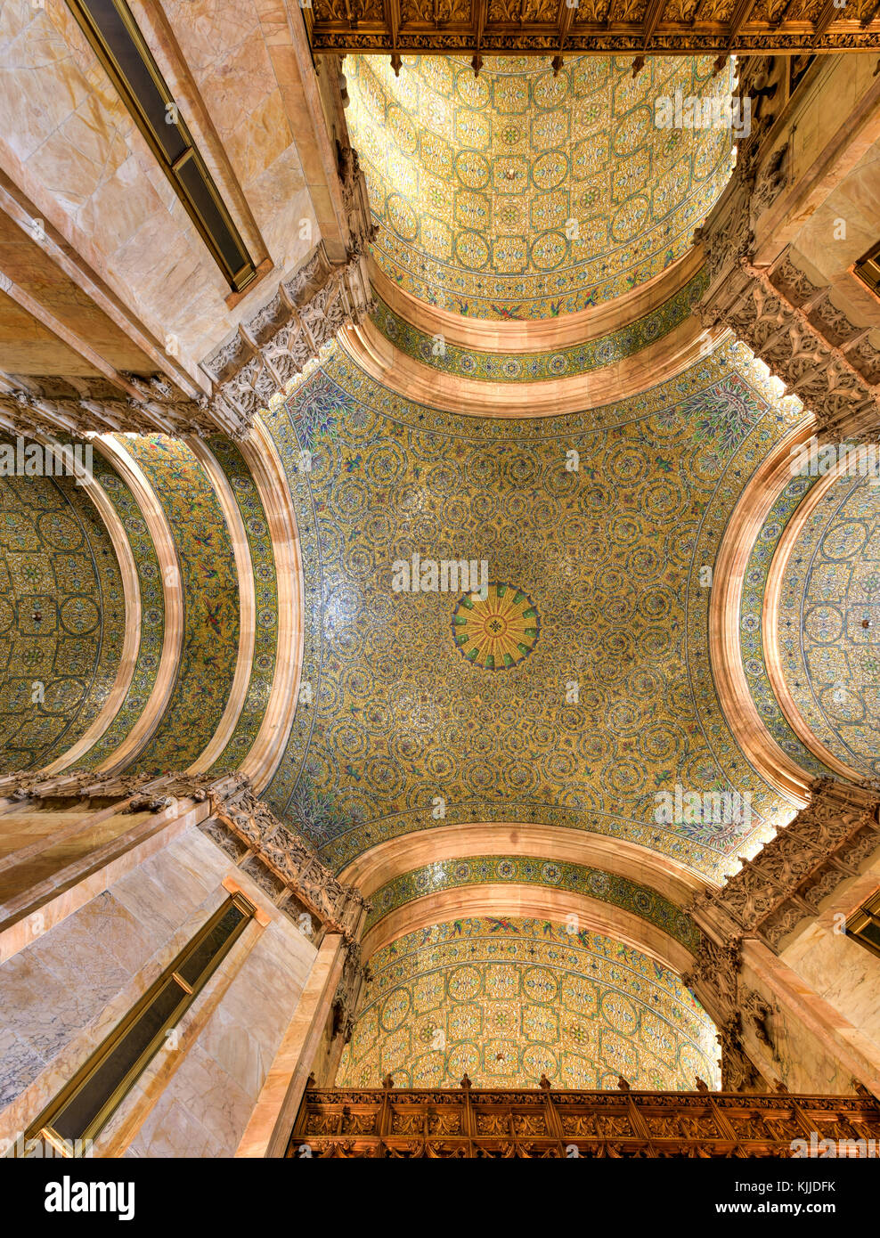Woolworth building interior hi-res stock photography and images - Alamy