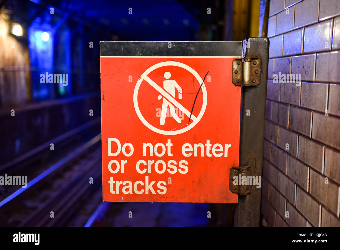 NEW YORK, NEW YORK - JANUARY 10, 2015: Union Square Subway Station sign ...