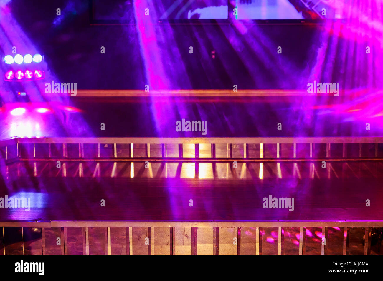 Stage spotlight pink hi-res stock photography and images - Alamy