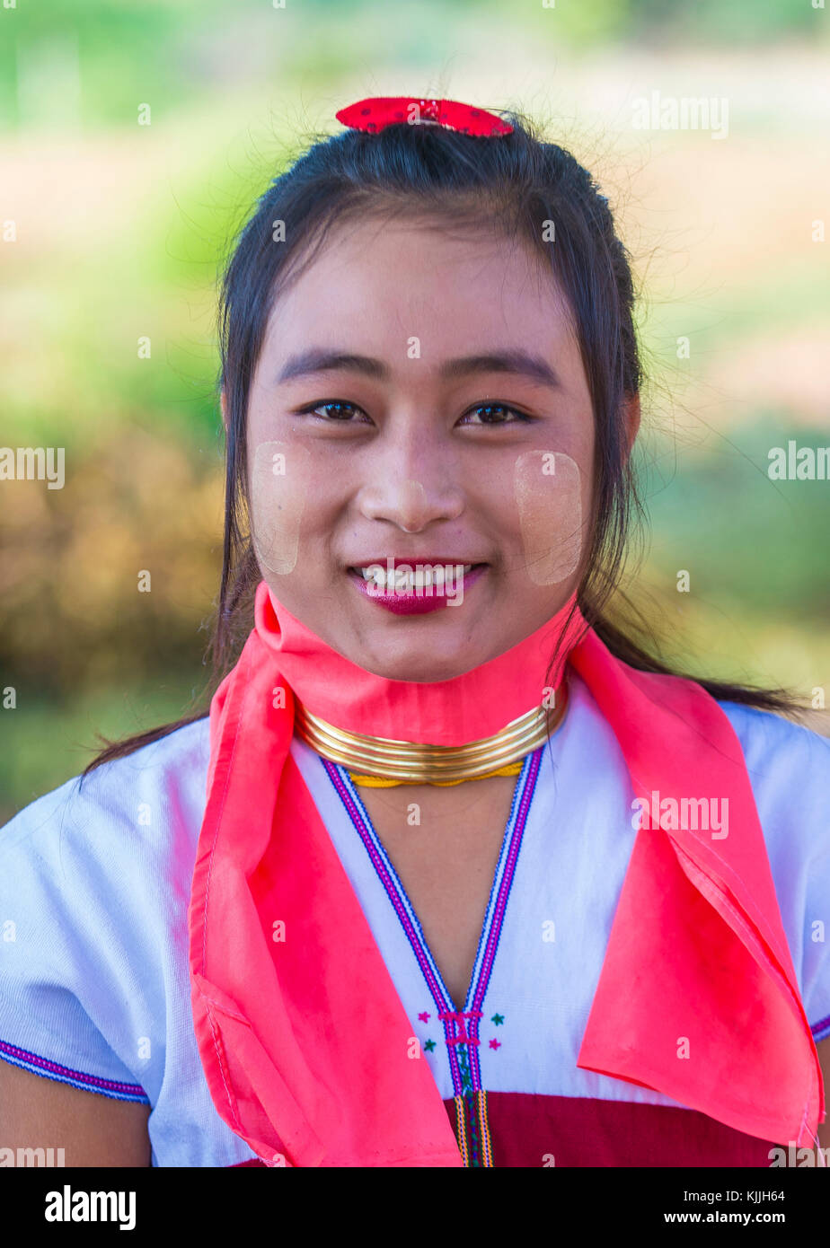 Portrait of Kayan tribe woman in Bagan Myanmar Stock Photo - Alamy