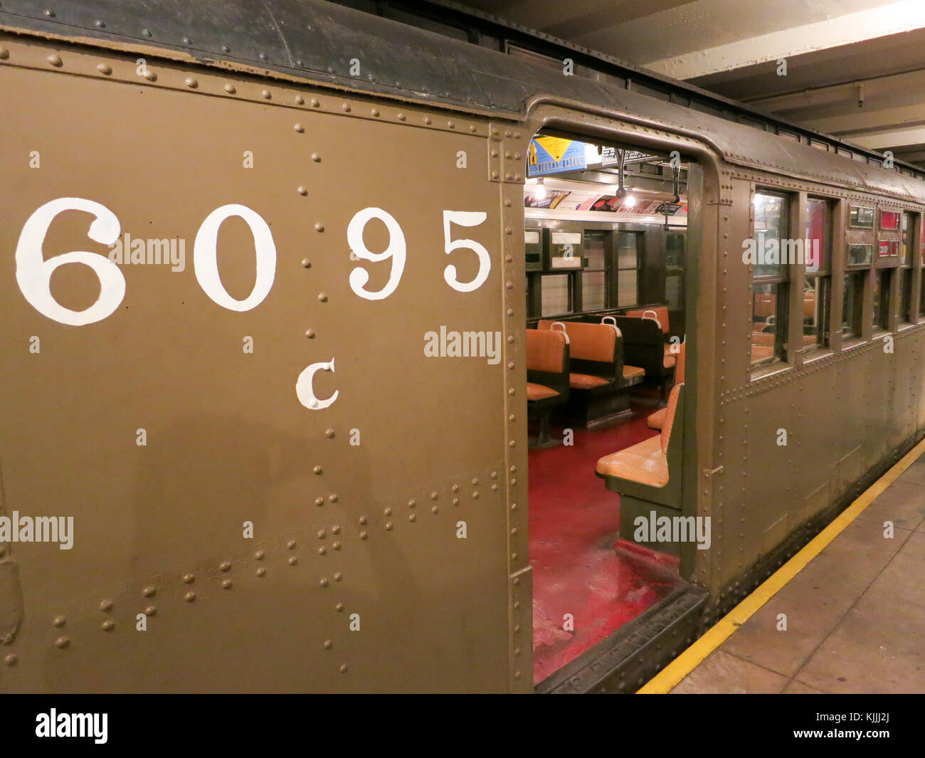 New York Transit Museum Logo