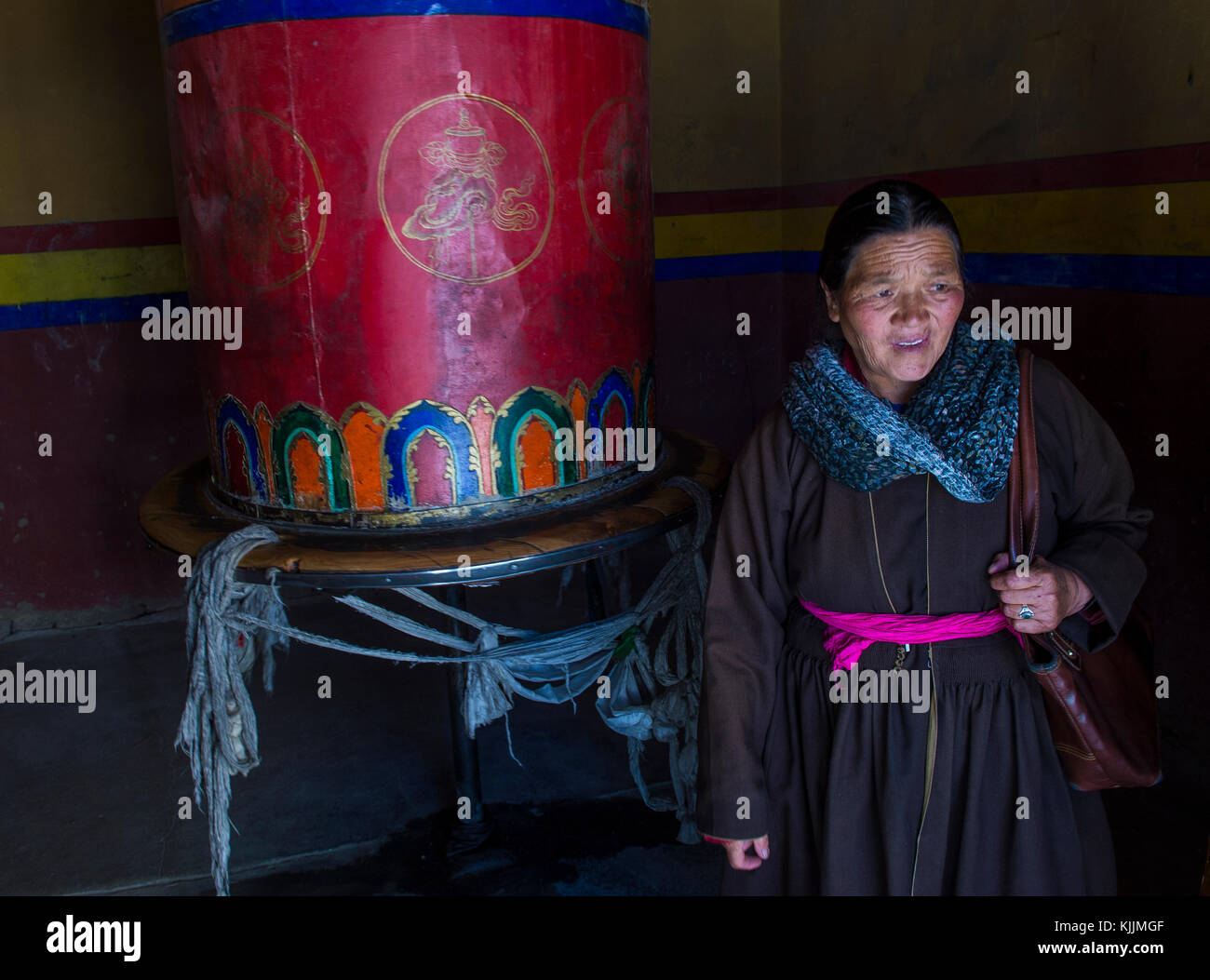 Portraite of Ladakhi woman during the Ladakh Festival in Leh India ...
