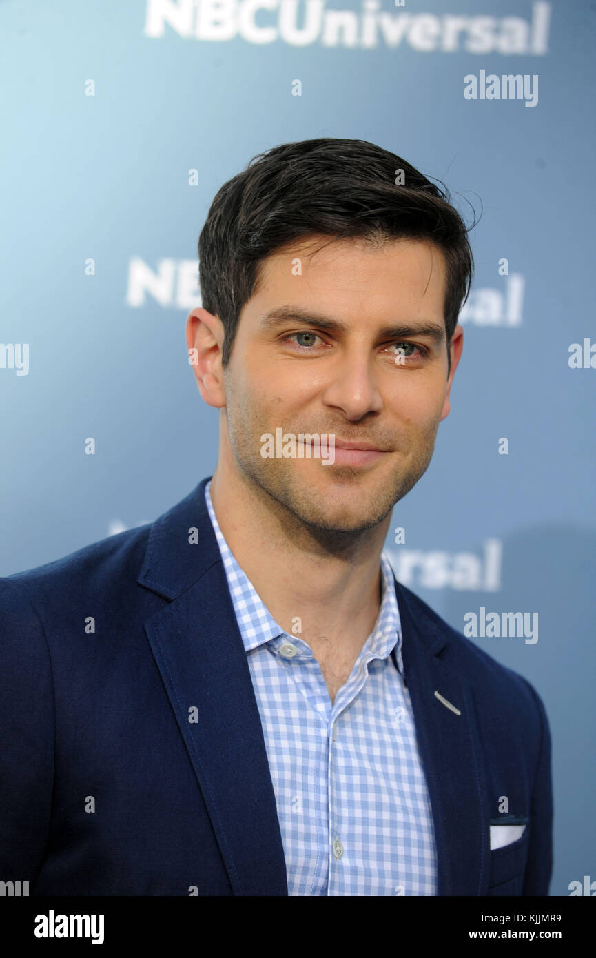 NEW YORK, NY - MAY 16: David Giuntoli attends the NBCUniversal 2016 ...