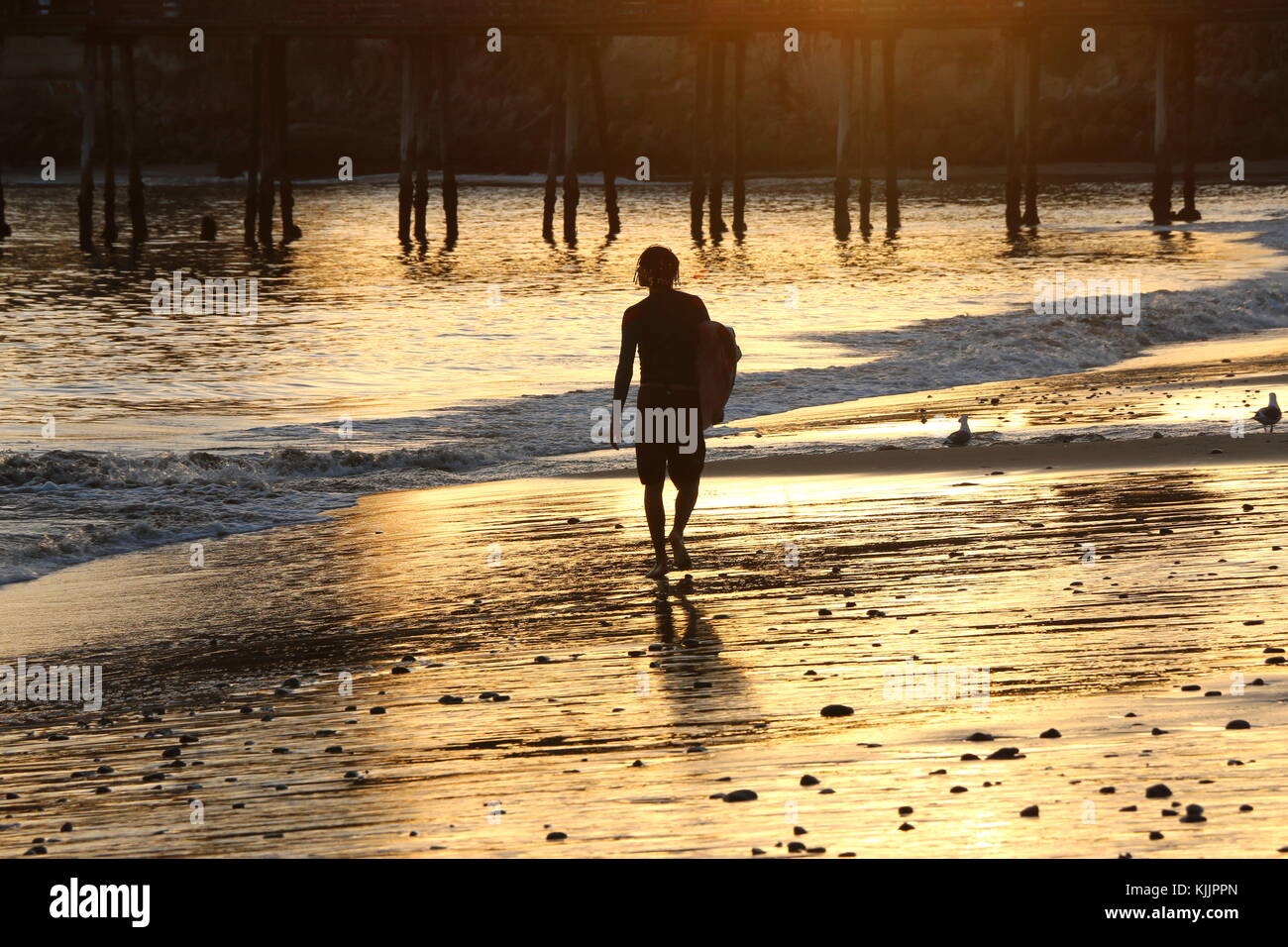Teen surfer boy hi-res stock photography and images - Alamy