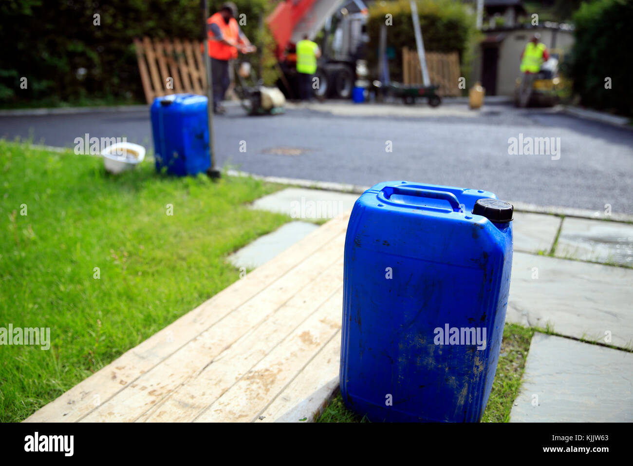 Making of road hi-res stock photography and images - Alamy