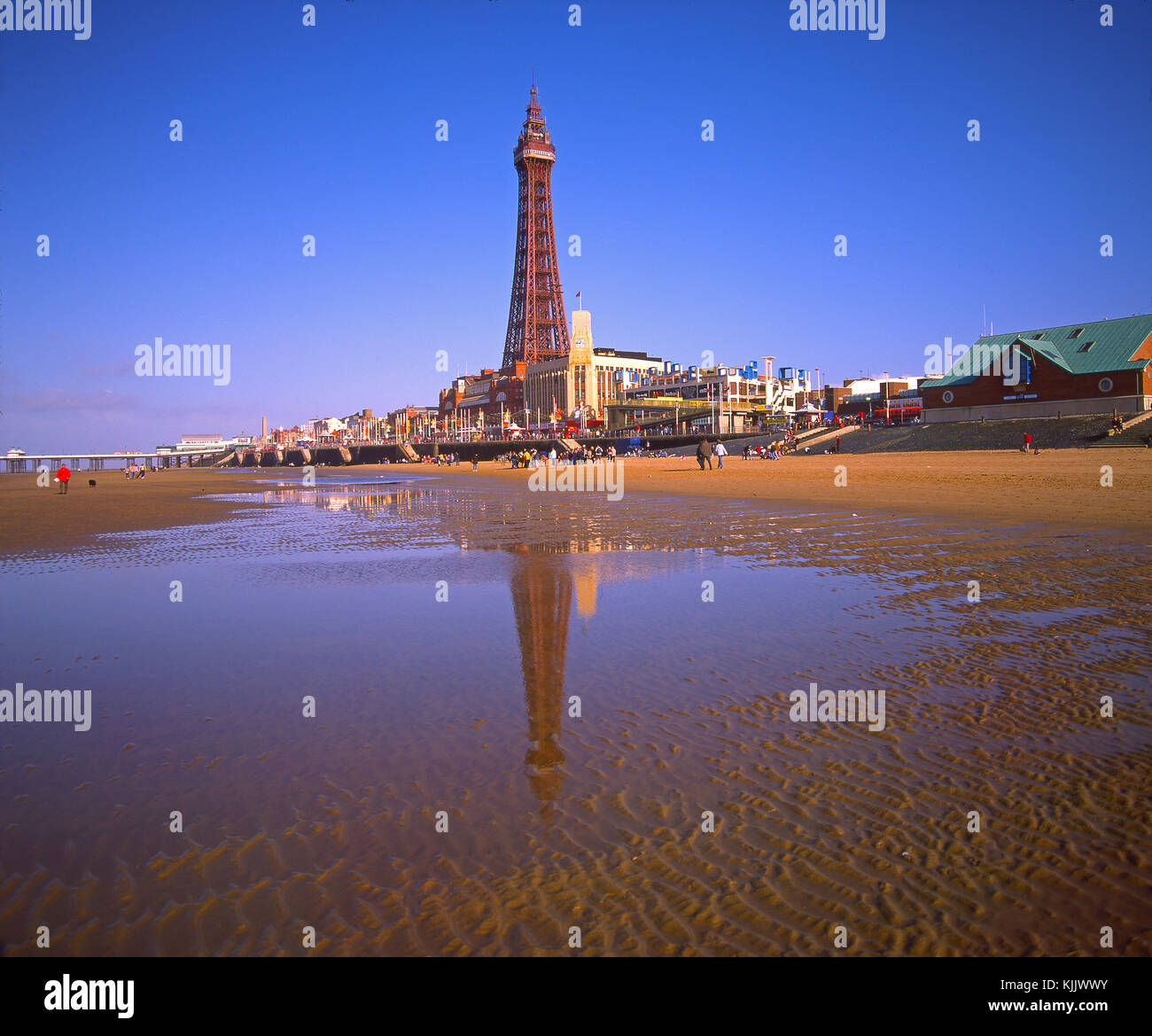 Blackpool Tower reflections from the beach, early morning, Blackpool ...