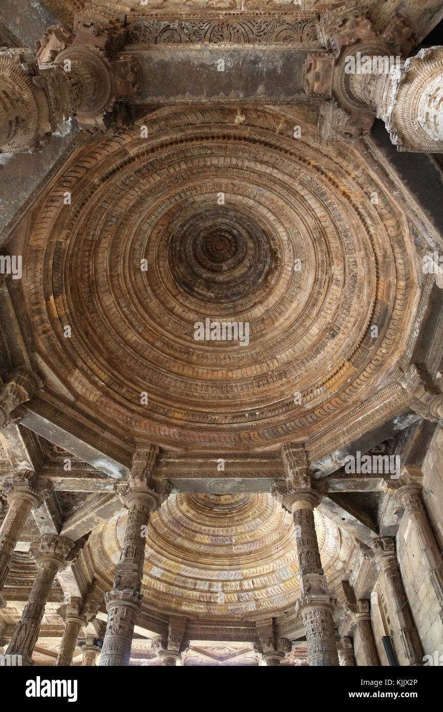 Ruins of Adhai-din-ka-jhonpra mosque (known as the 2 1/2 day shed ...