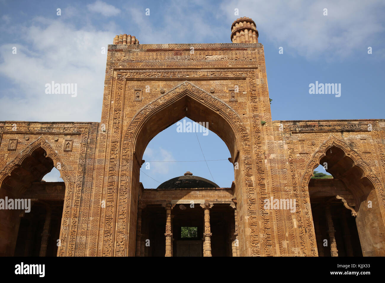 Ruins of Adhai-din-ka-jhonpra mosque (known as the 2 1/2 day shed ...