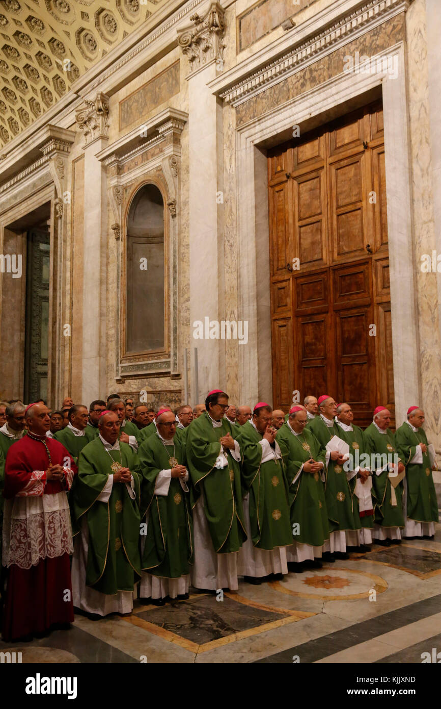 Bishops of rome hi-res stock photography and images - Alamy