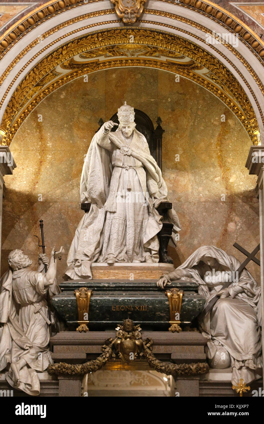 Pope Leon XIII monument in St John in Laterano's church, Rome. Italy ...