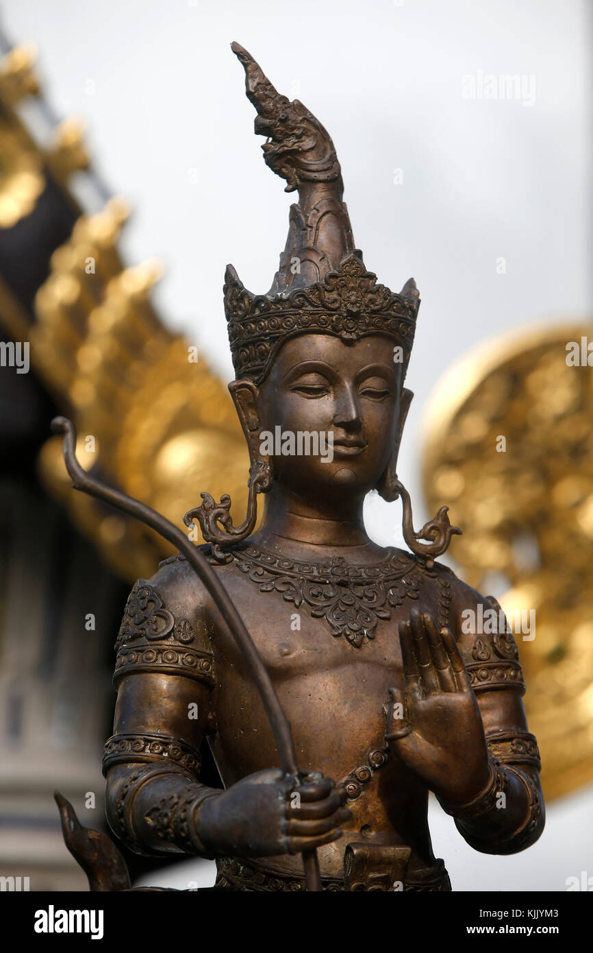 Deva statue in Wat Chedi Luang, Chiang Mai. Thailand Stock Photo - Alamy