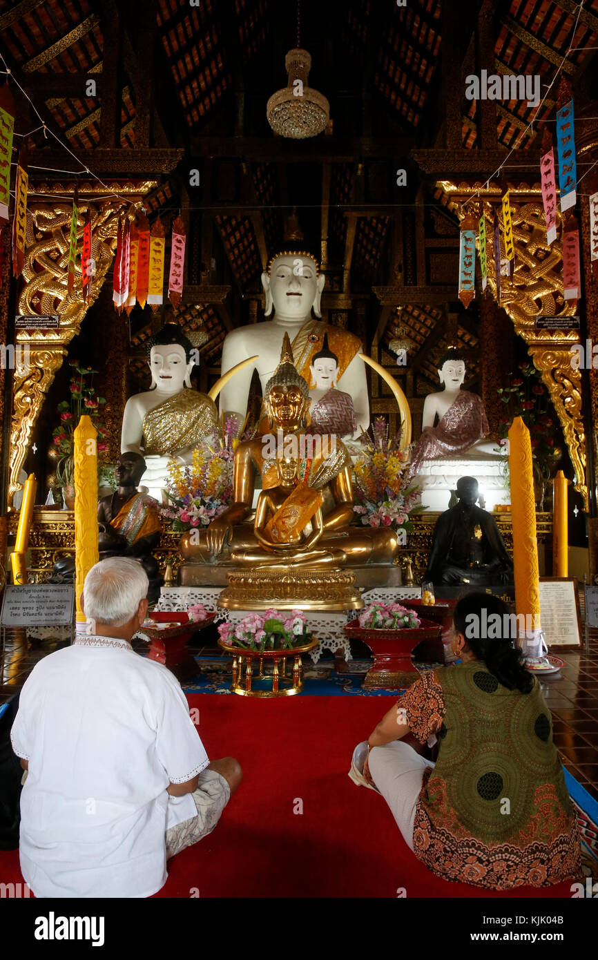 Buddhism People Praying