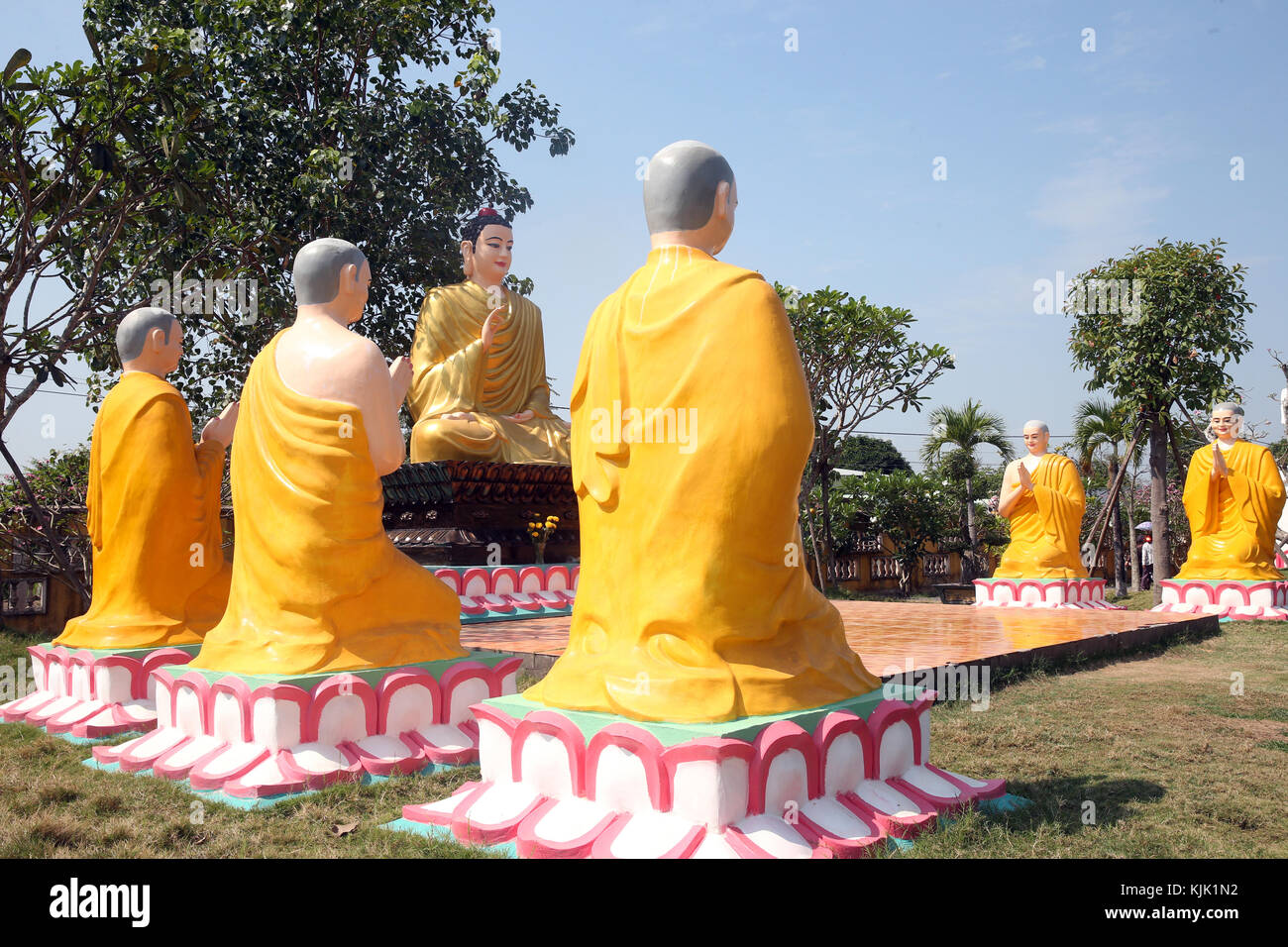 Chua Thien Lam Go buddhist pagoda. Shakyamuni Buddha preaching the ...