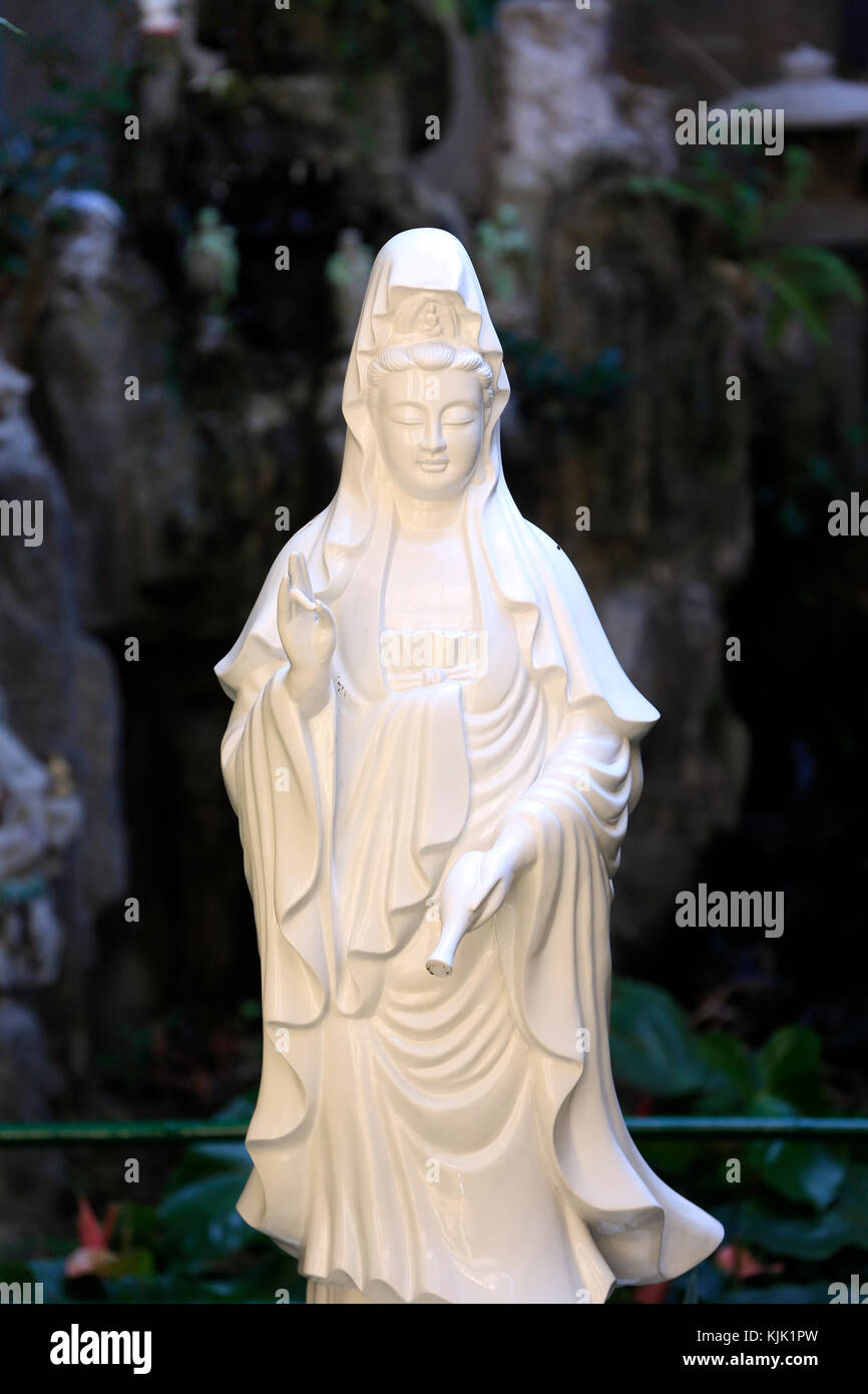 Chua quan am pagoda hi-res stock photography and images - Alamy