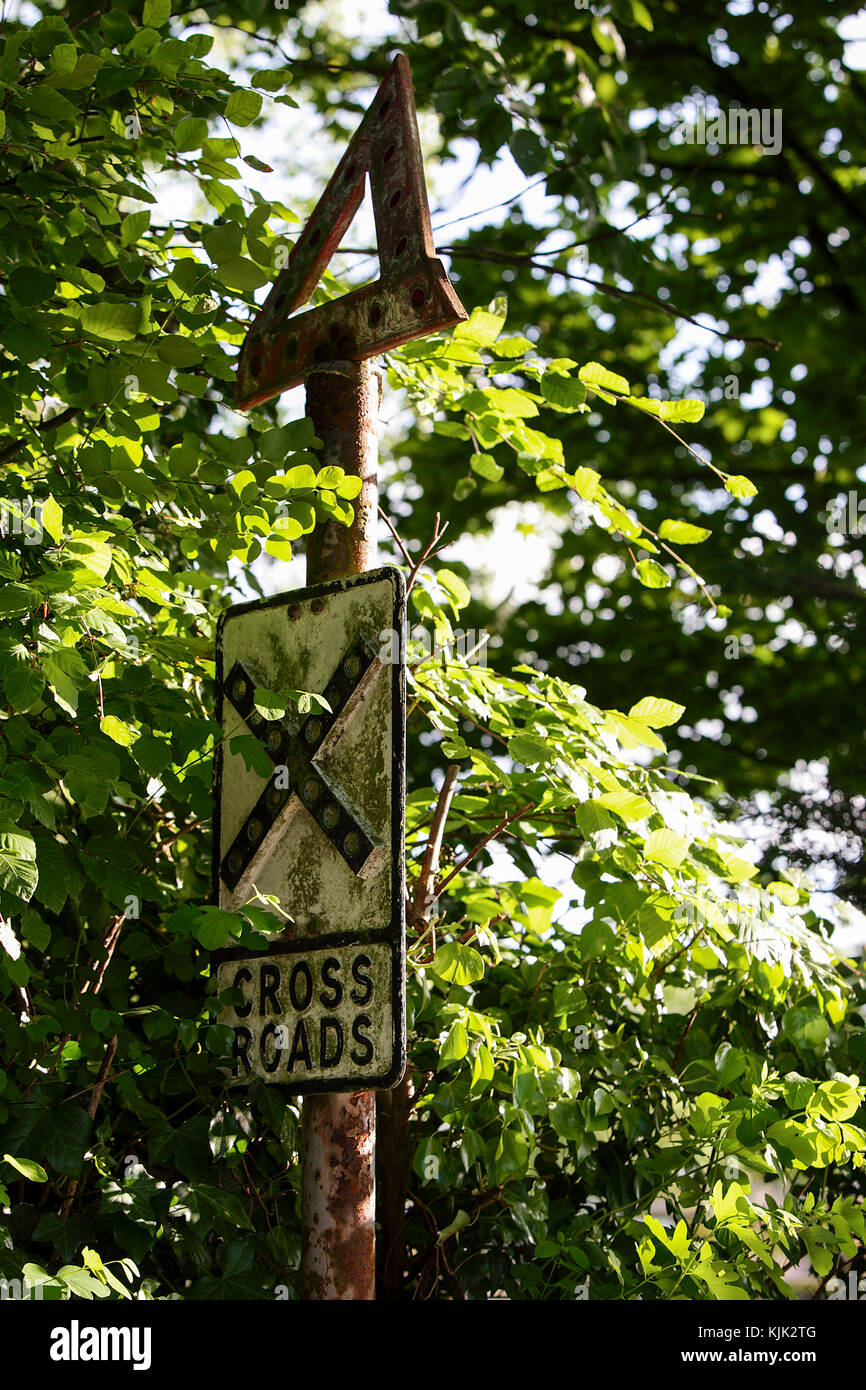 Crossroads sign warning uk hi-res stock photography and images - Alamy