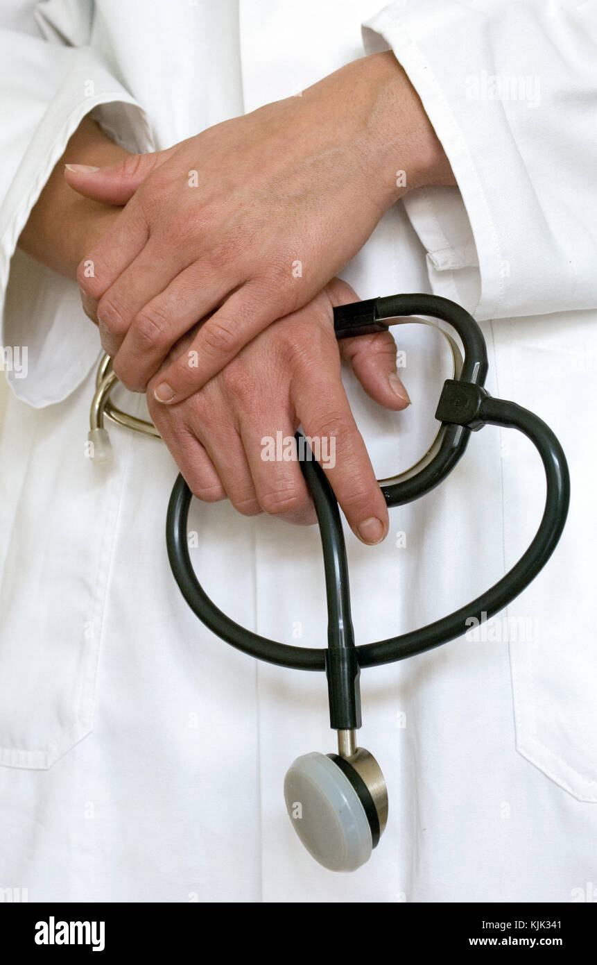 Stethoscope usage hi-res stock photography and images - Alamy