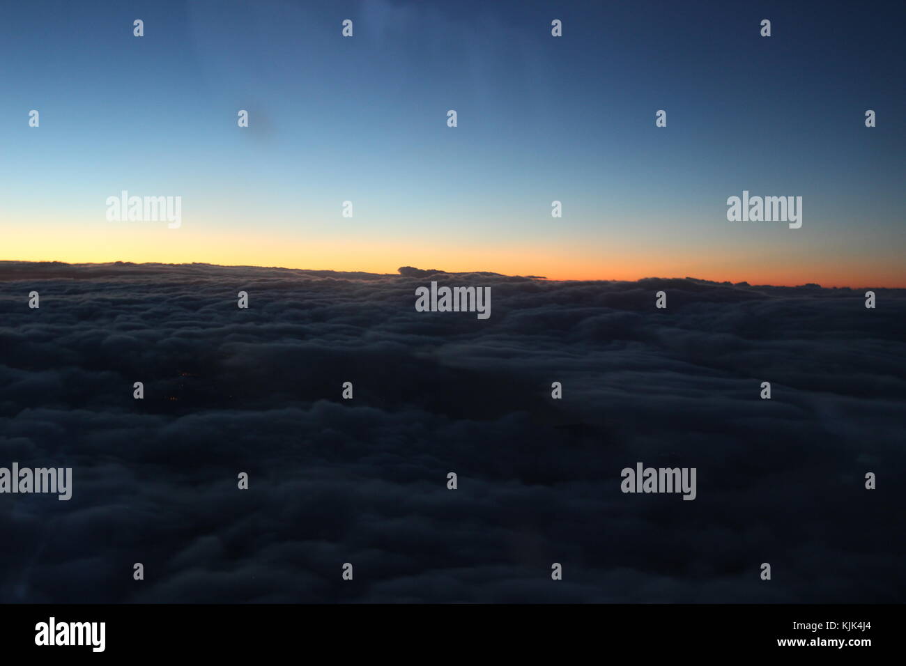 Cloudfield hi-res stock photography and images - Alamy