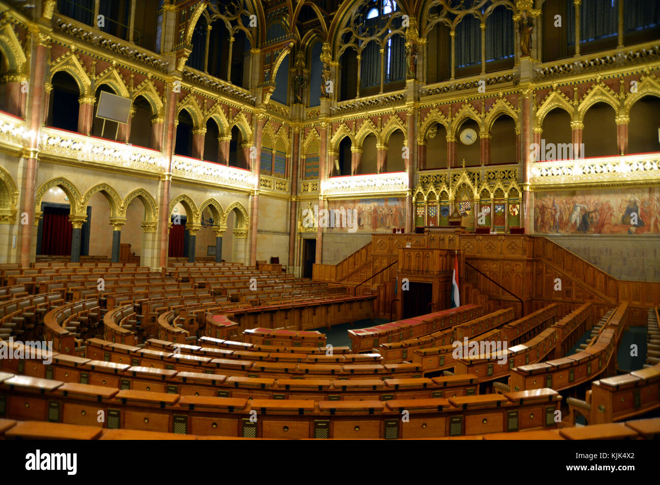 Hungarian parliament interior hi-res stock photography and images - Alamy