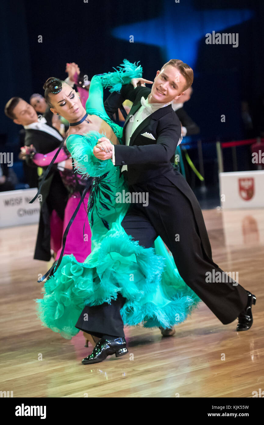 dancers dancing standard dance Stock Photo - Alamy