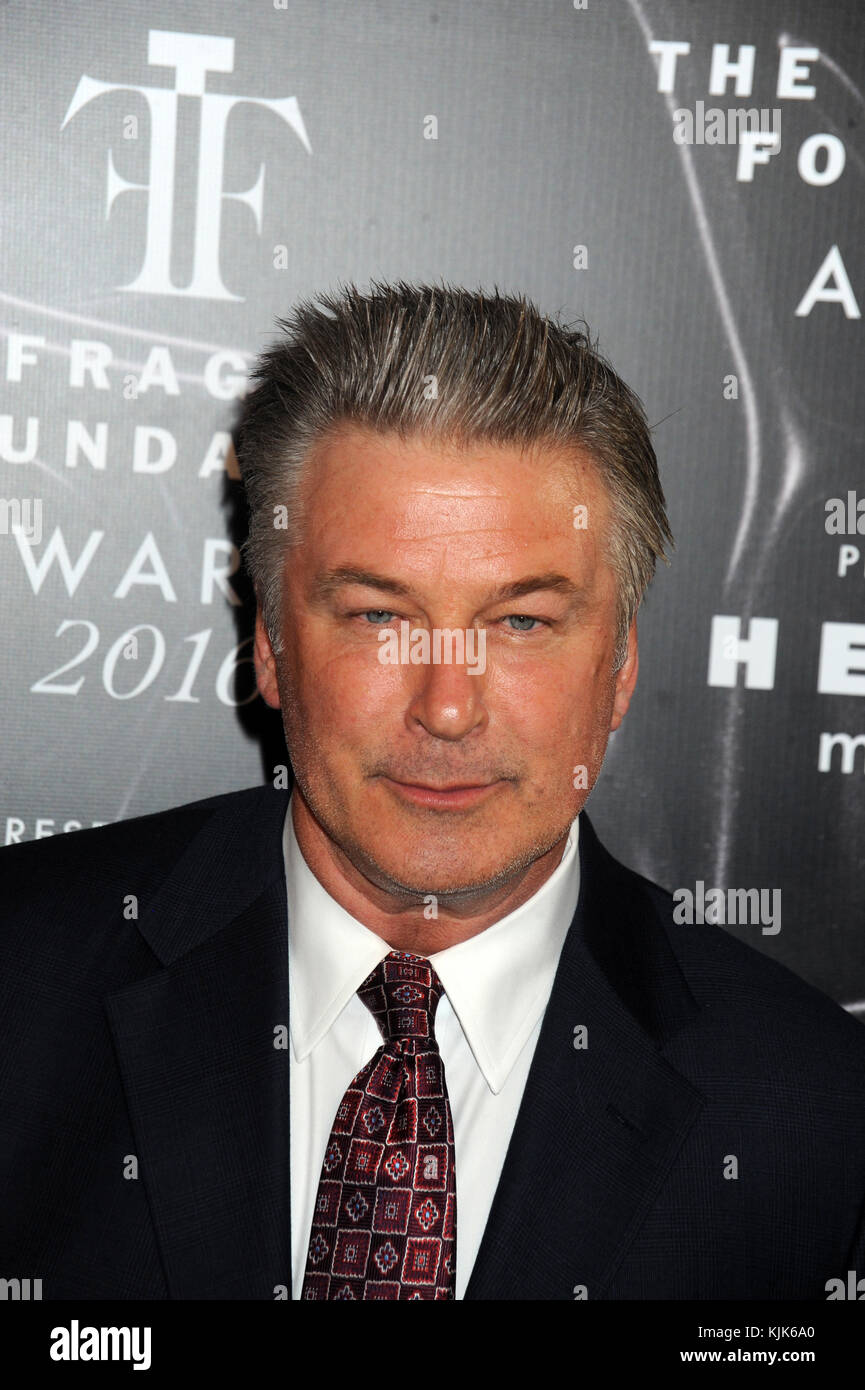 NEW YORK, NY - JUNE 07: Alec Baldwin attends 2016 Fragrance Foundation ...