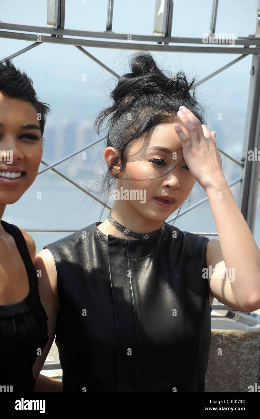 NEW YORK, NY - MAY 25: Alexandra Shipp, Lana Condor of 'X-Men ...