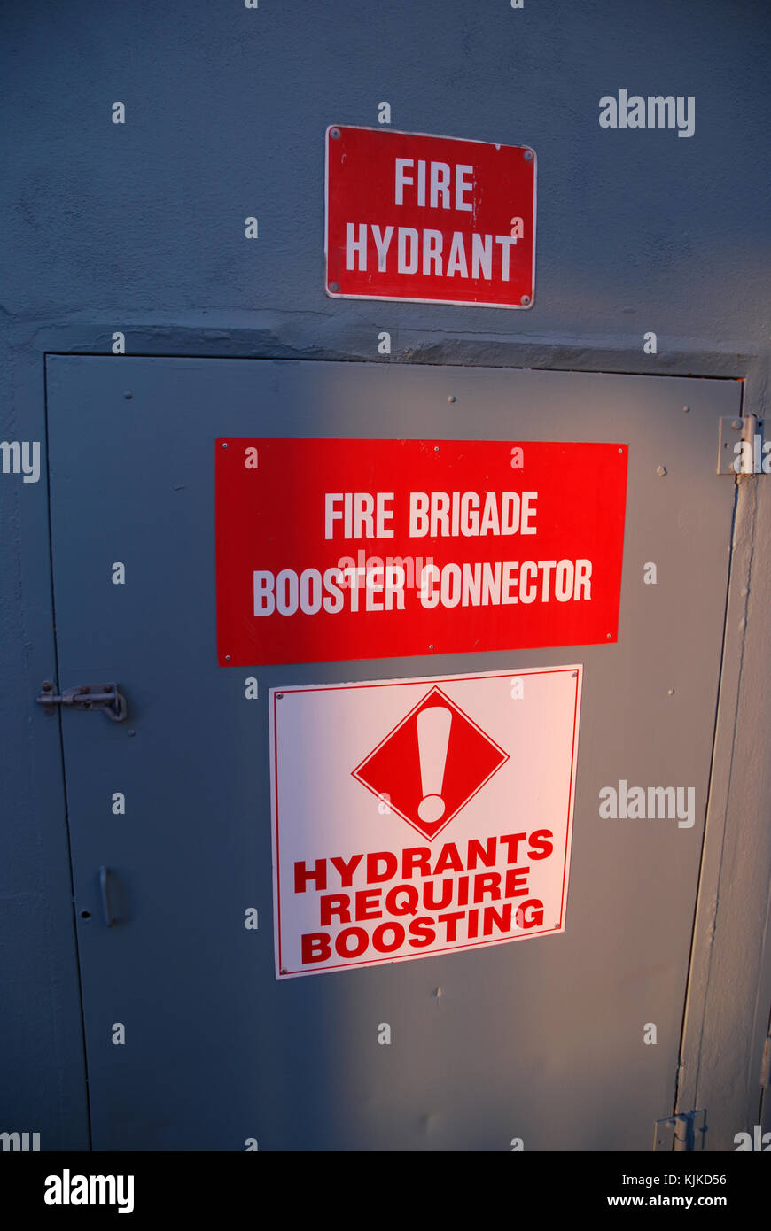 Fire extinguisher sign australia hi-res stock photography and images ...