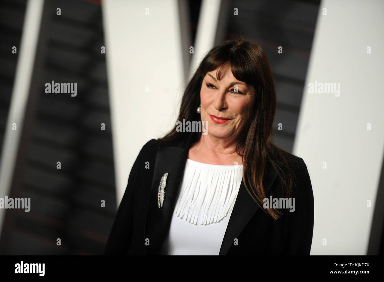 BEVERLY HILLS, CA - FEBRUARY 28: Anjelica Huston attends the 2016 ...