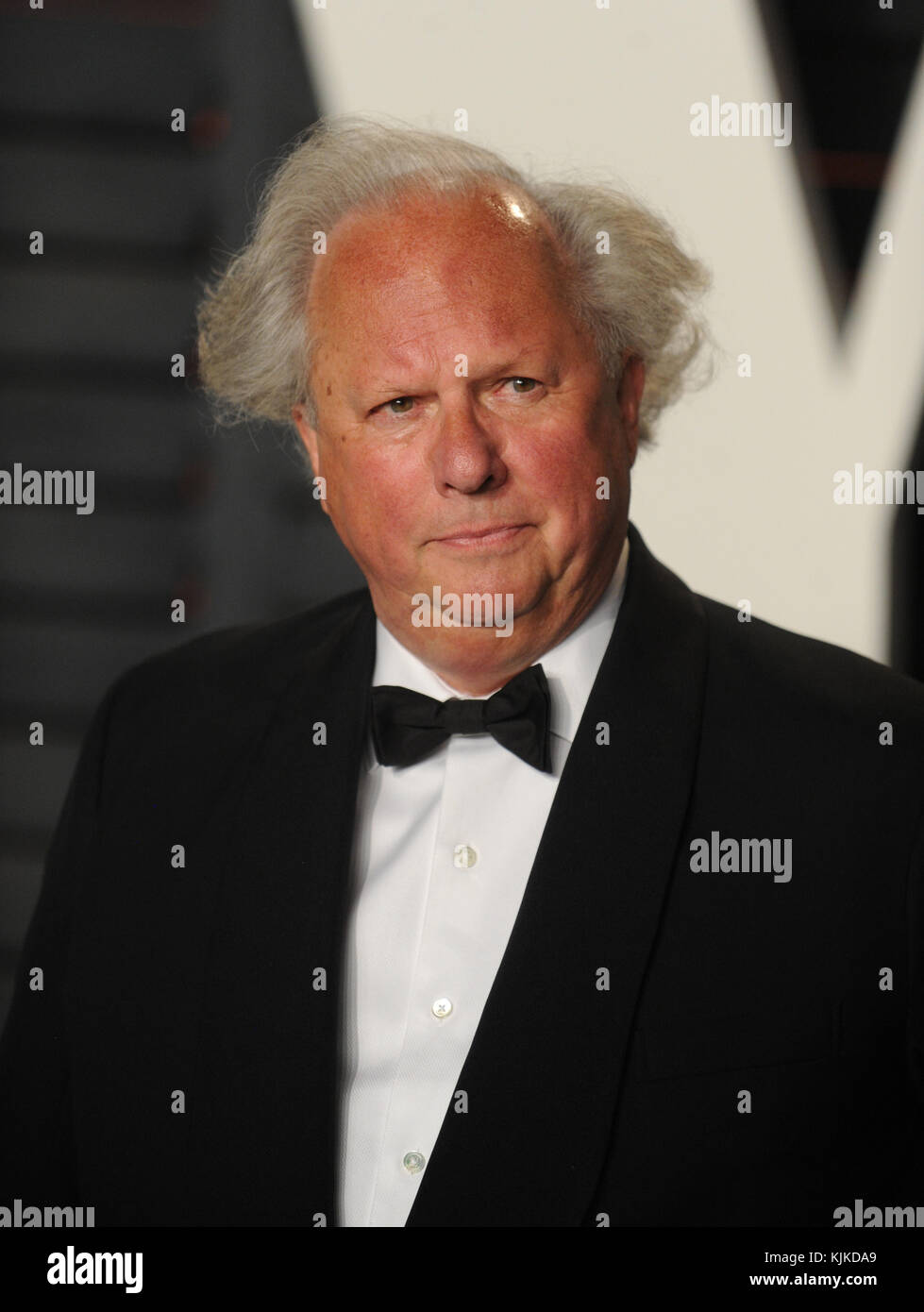 BEVERLY HILLS, CA - FEBRUARY 28: Graydon Carter attends the 2016 Vanity ...