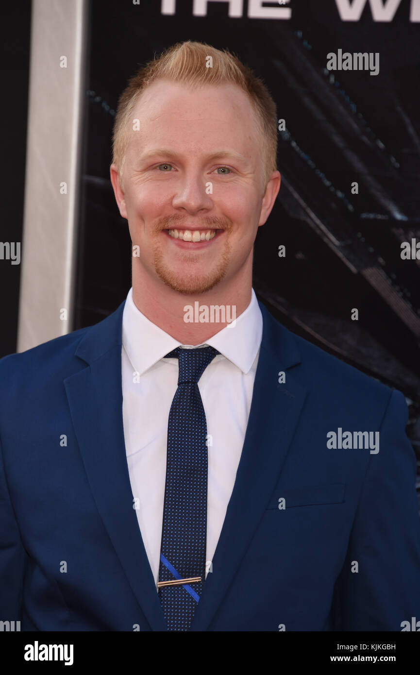HOLLYWOOD, CA - JUNE 20: Nate Warren arrives for the Premiere Of 20th ...