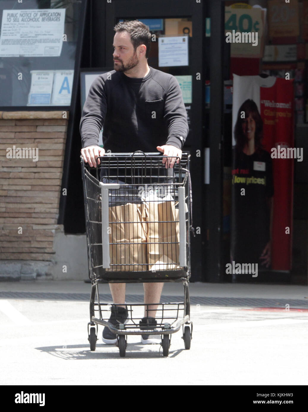 LOS ANGELES, CA - JUNE 14: Mike Comrie goes grocery shopping at Raplhs ...