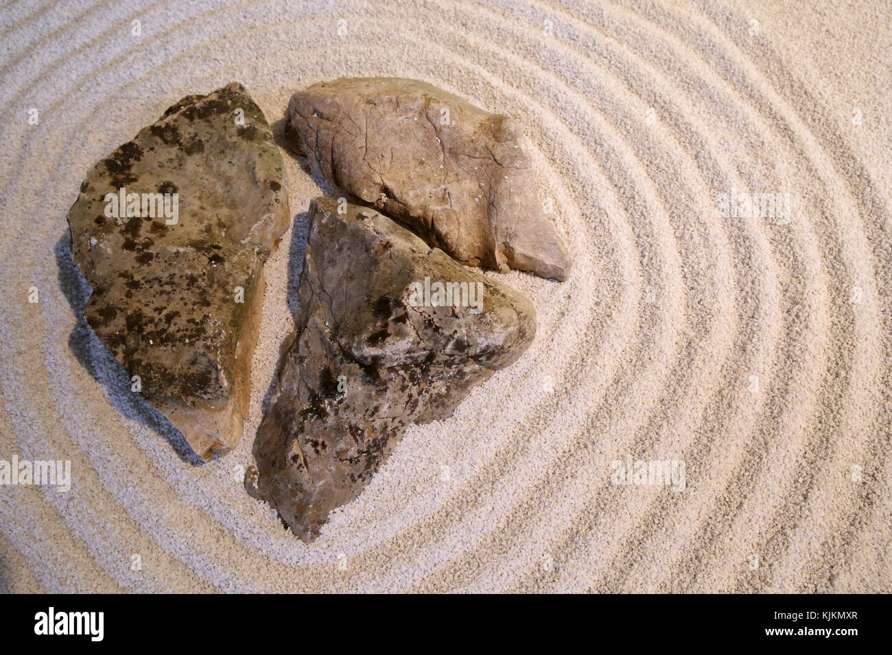 Japanese rock garden hi-res stock photography and images - Alamy